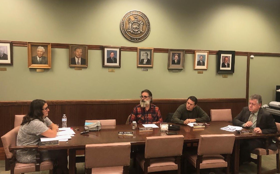 Pomfret board to hold off replacing Christy | News, Sports, Jobs ...